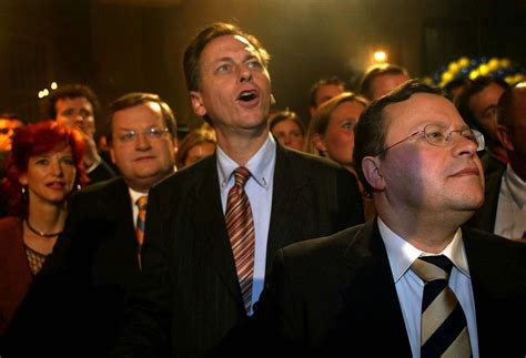 Toen Huurders Van Huisbaas Cees Van Leeuwen Klaagden Zaten Ze Opeens In De Kou Nrc