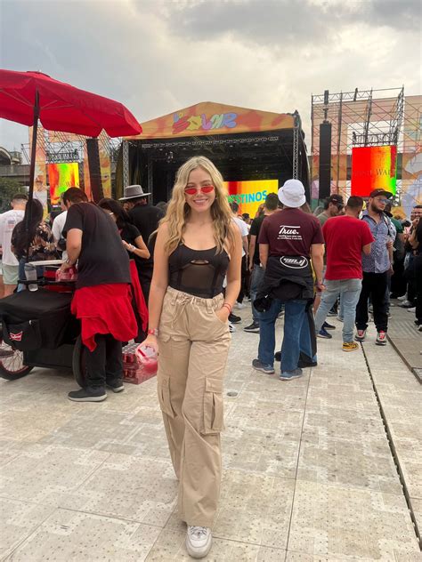 Laura Camila Vargas On Twitter Sí Una Feminista Que Baila Reguetón 🙂