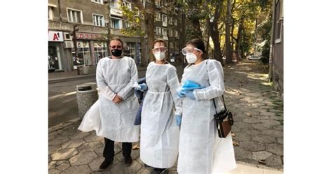 Депутати и общински съветници от ГЕРБ станаха доброволци в РЗИ Бургас