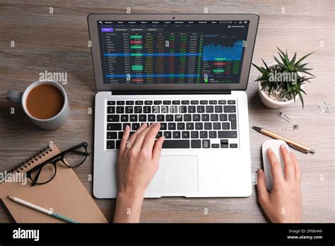 Stock Market Screen Flat Hi Res Stock Photography And Images Alamy