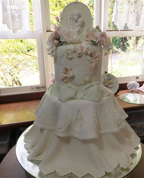 Batizado de Antonella em renda renascença inspirado no encantador vestido da batizanda