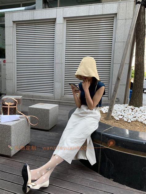 大儿童 On Twitter 穿丝已是一种习惯 ！上下班穿着、外出穿着、这才是真正的原味吧！家里摆拍几张照片穿那五分钟应该称不上原汁原味