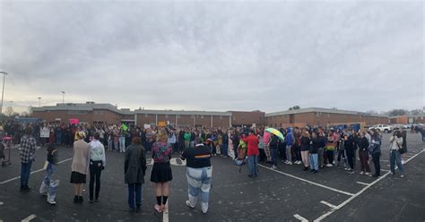 Students Walk Out At Lexington High Schools In Protest Of Anti Lgbtq Bills
