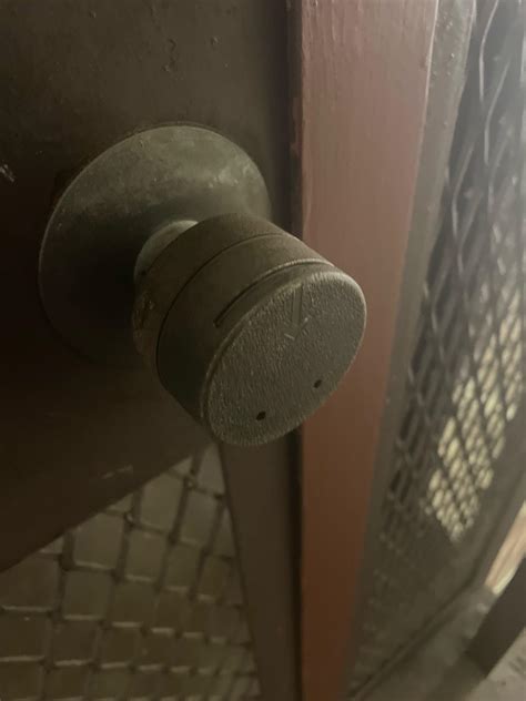 Need Help Identifying This Type Of Lock Rlocksmith