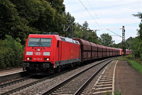 Mit Einem Leeren Erzzug Aus Linz At Fuhr Am 28082015 Die 185 297 9