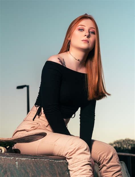 Premium Photo Garota Ruiva