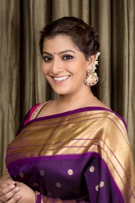 Varalaxmi Sarathkumar Wiki Age Marriage Affairs Height Weight