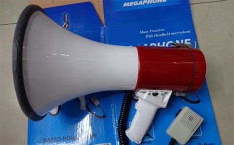 Megaphones loudspeakers (16 photos): characteristics of hand-held horn ...