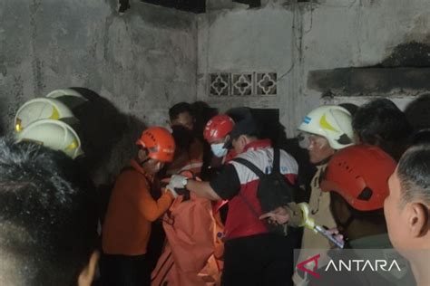 Puslabfor Polri Selidiki Kebakaran Di Gropet ANTARA News