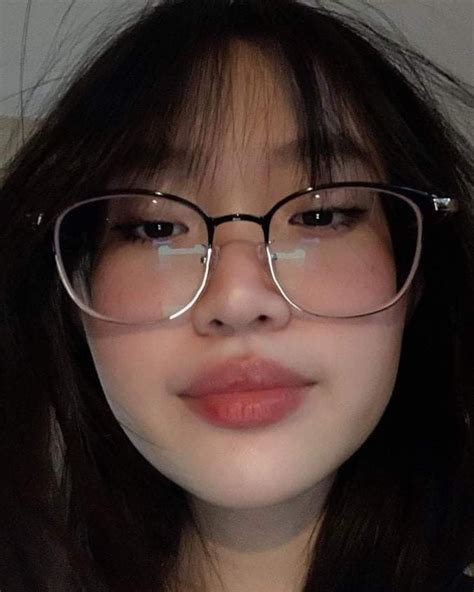 Pin By Meiji Eucheila On Hh Glasses Inspiration Fashion Eye Glasses
