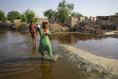 As Flood Waters Recede In Pakistan ‘second Wave Of Disaster Strikes