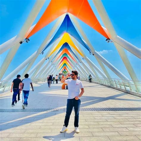 𝗠𝗼𝗵𝗱 𝗦𝗵𝗮𝗵𝗯𝗮𝘇 𝐓𝐫𝐚𝐯𝐞𝐥𝐥𝐞𝐫 Beingshabi • Threads Say More
