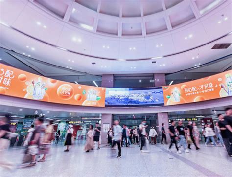 深圳地铁隧道广告价格 深圳城市地铁广告