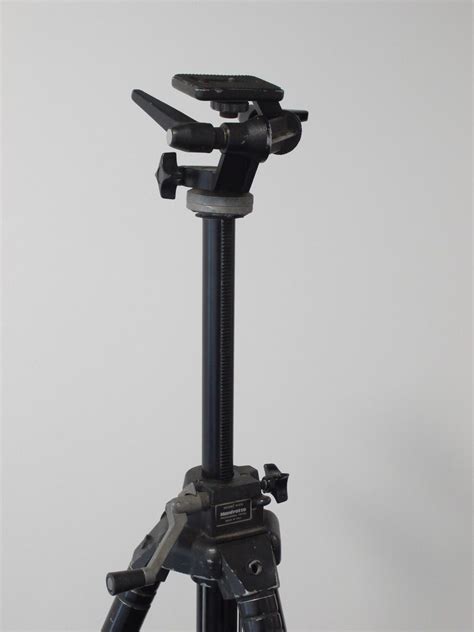Manfrotto Professional Tripod 075 With 3 Way Head Mw Classic Cameras