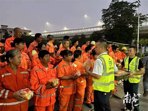 致敬城市美容师，中山为环卫工人送上爱心早餐广东省活动系列