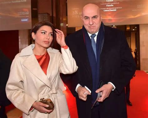Chi è La Moglie Di Guido Crosetto Tutto Su Gaia Saponaro