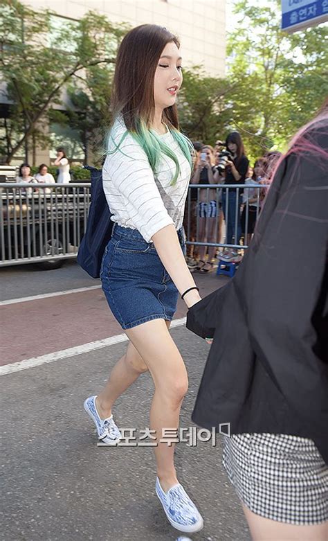 포토 레드벨벳 조이 뮤직뱅크 첫 출근길