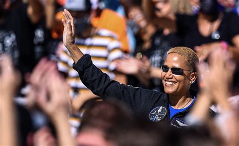 Virus Hunters Your 🔥 Job