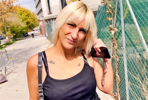 Putalocura Yari Pillada En La Calle Pilladas Torbe 0511 Xwarez