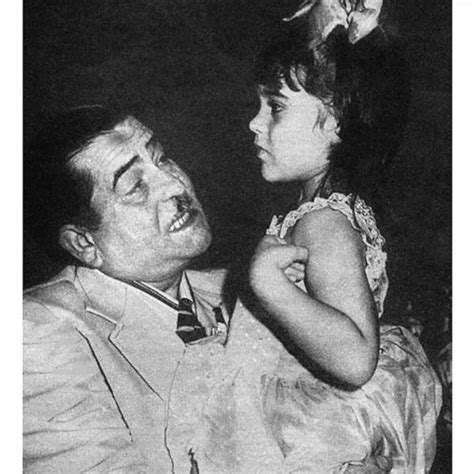 Bollywood News Raj Kapoors 96th Birth Anniversary Kareena Kapoor