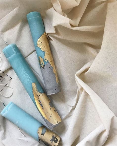 Пин на доске Свечи на бетоне в 2024 г Свеча Золото Косметика