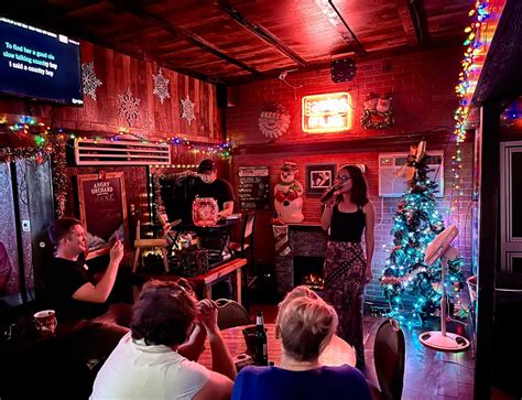 Santas Pub Nashville Tennessee Gastro Obscura