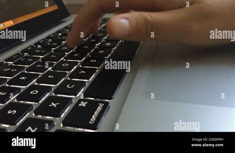 Typing Scrolling Stock Videos And Footage Hd And 4k Video Clips Alamy