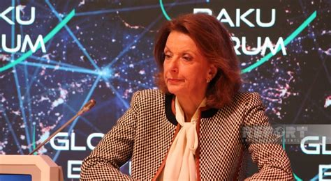 Sabiq nazir Bakı forumu aktual məsələlərin müzakirə olunduğu