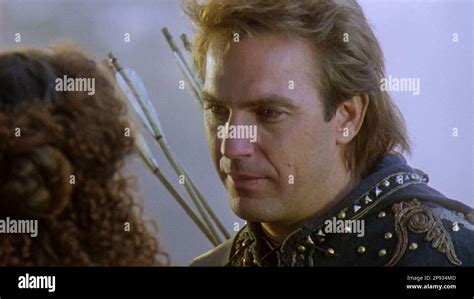 USA Kevin Costner And Mary Elizabeth Mastrantonio In A Scene From The