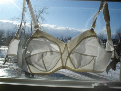 Vintage Bombshell Pinup Bullet Bra Exquisite Form 38b Etsy