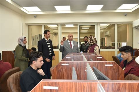 رئيس جامعة الأقصر يتفقد عددا من لجان الامتحانات في الكليات صور