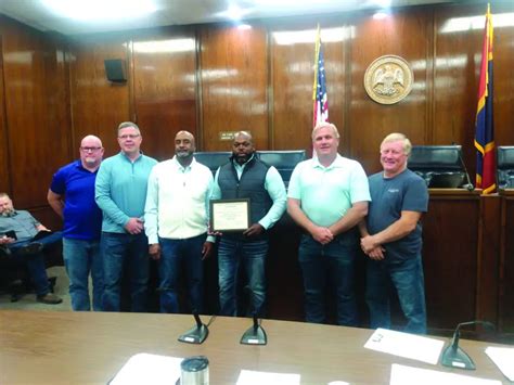 Supervisors Honor Feazell For Life Saving Heroism Magee Courier