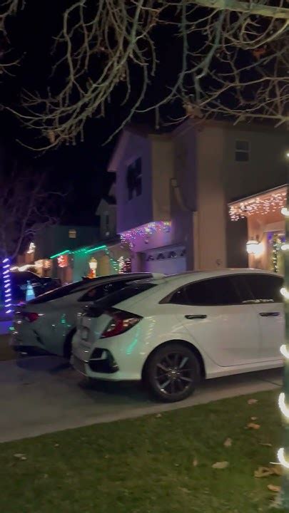 БЕЛЫЕ РОЗЫ В РОЖДЕСТВЕНСКОМ ПРИКИДЕ Youtube