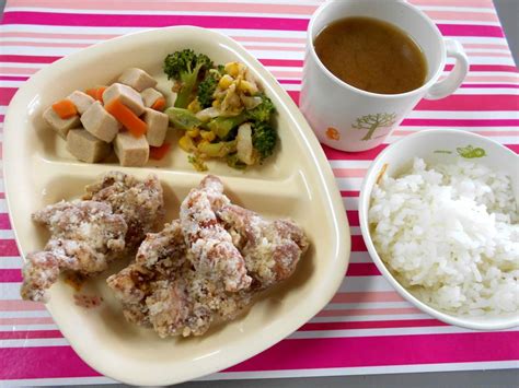 ごはん 鶏の唐揚げ 学校法人 知立学園｜知立市 幼稚園