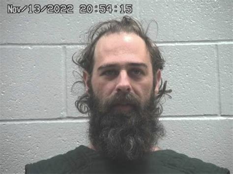 Police Searching For Shooting Suspect Who Escaped From Columbus