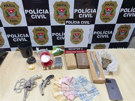 Polícia Civil Apreende Armas Drogas E Dinheiro Em Imóvel Utilizado