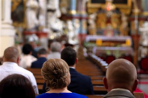 7 important reasons why you should go to church istorytime
