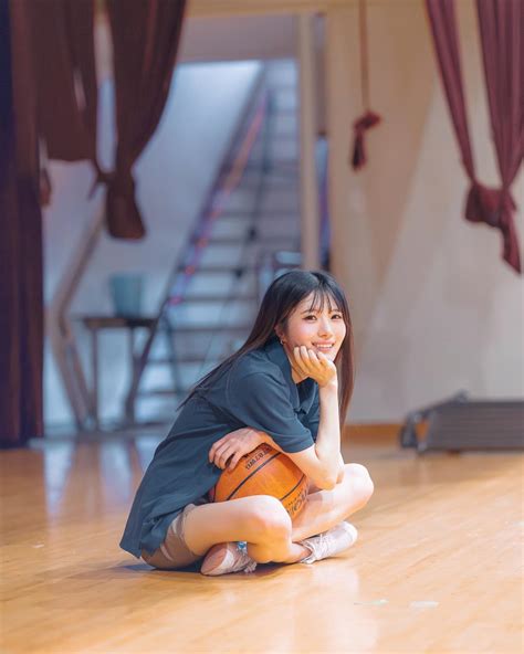 濱 伊吹 Hama Ibuki Wateristomermaidwhattome • Instagram Photos And Videos