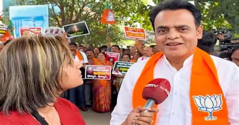 Huge Bjp Protests In Bengaluru Over Waqf Land Row