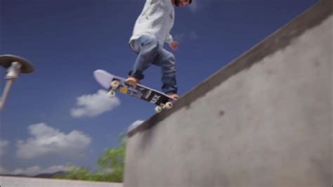 Killing The Spot At School With Realistic Street Tricks Skater XL
