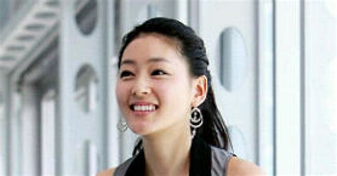 미소가 아름다운 배우 박진희