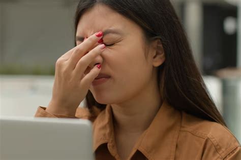 Ciri Ciri Sakit Mata Penyebab Gejala Dan Cara Penanganannya Jec Eye Hospitals And Clinics