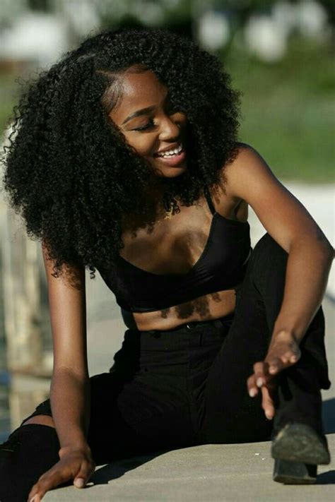 How To Keep Kinky Curly Hair Moisturized Curly Hair Style
