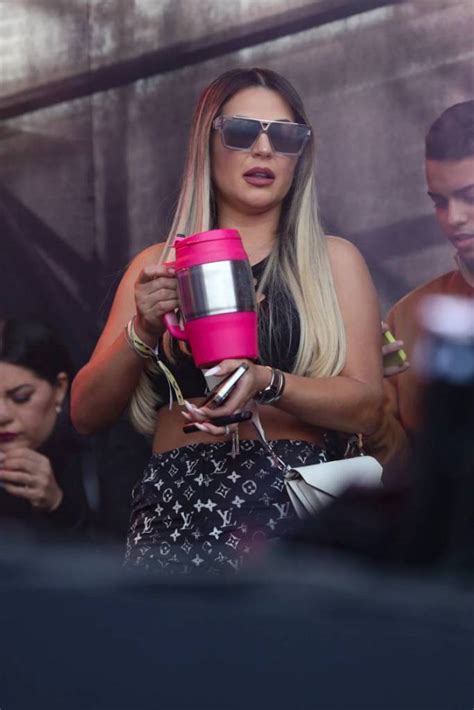 Deolane Bezerra Nua Fotos E Nudes Vazadas De Deolane Pelada