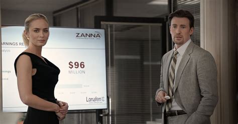 Emily Blunt Y Chris Evans En El Primer Vistazo De “pain Hustlers” Infobae