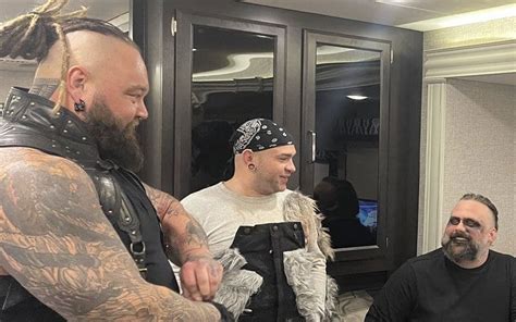Never Before Seen Backstage Bray Wyatt Photo From 2022 Extreme Rules