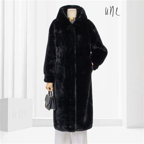 포스티 윈une 에코밍크퍼 후드롱코트