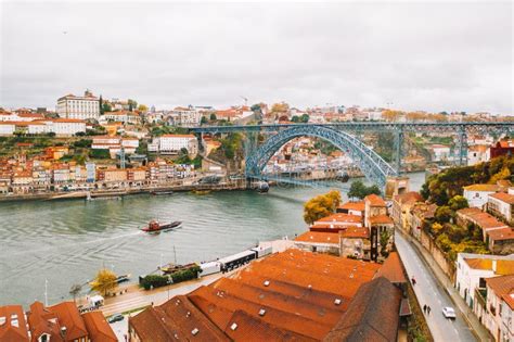 Panoramiczny Widok Z Lotu Ptaka Starzy Domy Porto Portugalia Z Luis