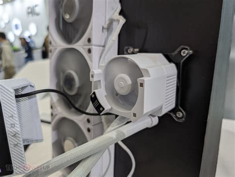 Tryx Cpu Coolers Panorama Se Is A Standout In Aio Clc Design With A Curved Display Techpowerup