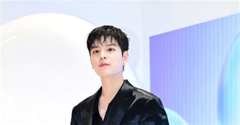 [사진]스트레이 키즈 승민 밤에도 반짝반짝